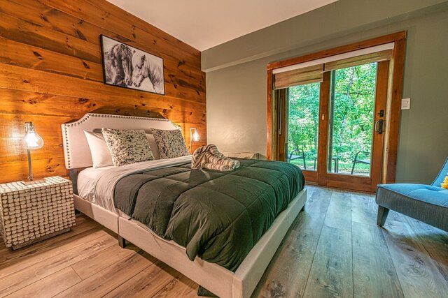 Accommodations ‣ Chimney Hill Estate